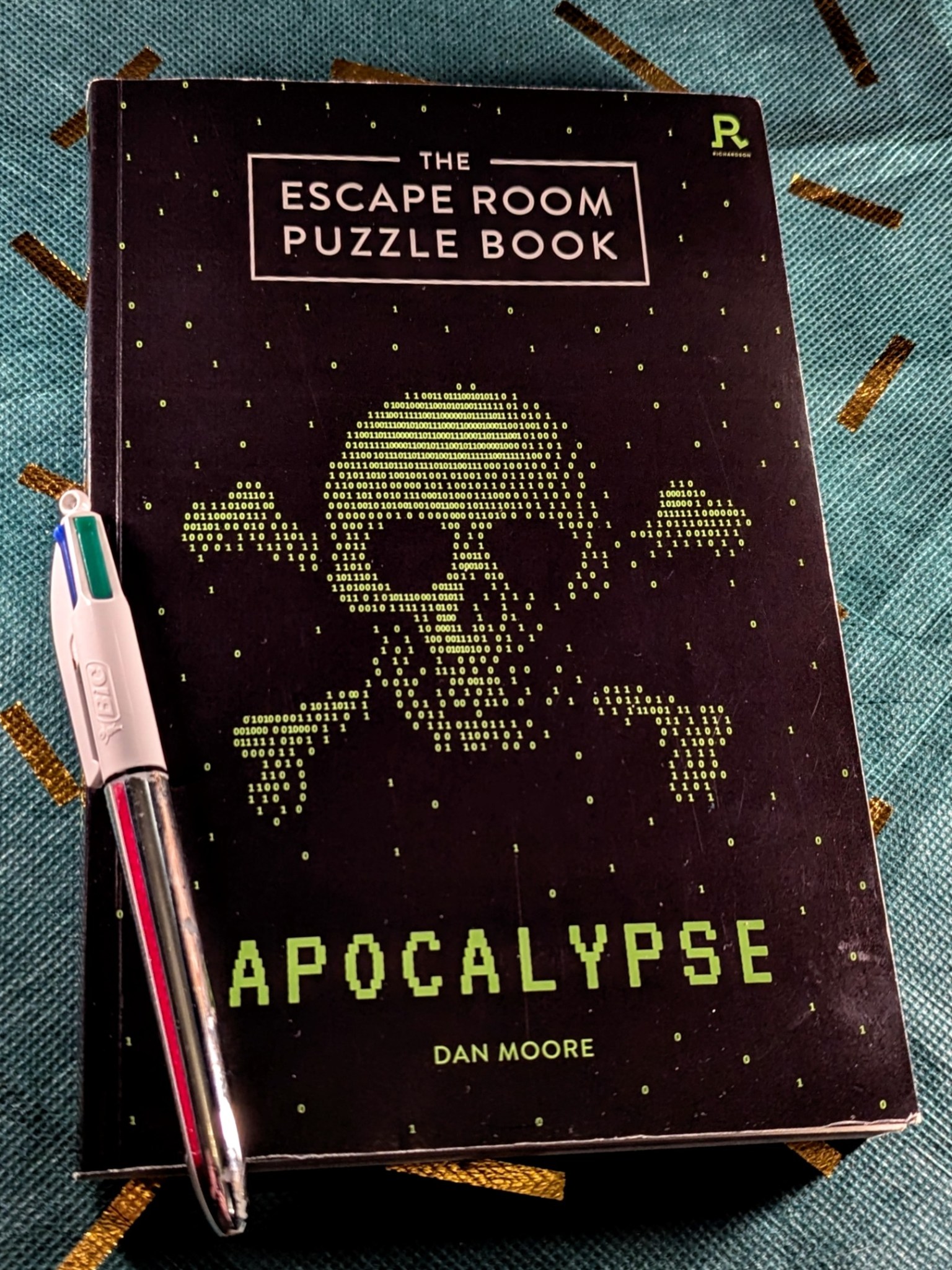 The Escape Room Puzzle Book: Apocalypse – Review – Our Board Game Life